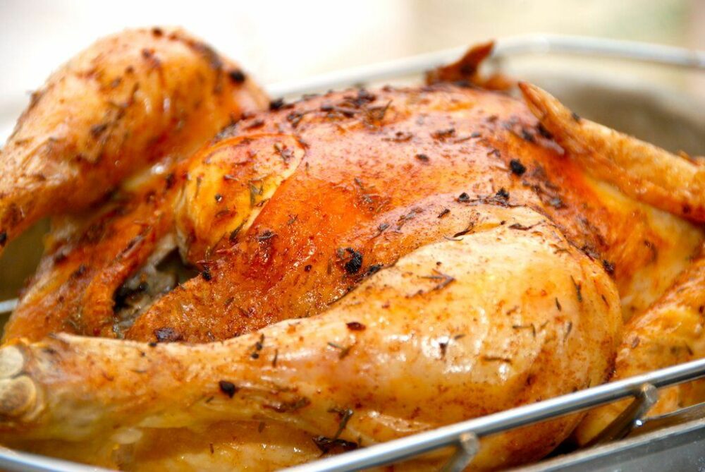 Kylling i fad med ris og grøntsager