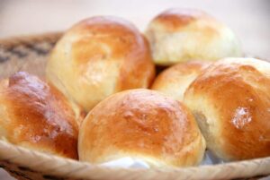 Boller (bedste opskrift på den hjemmebagte bolle)