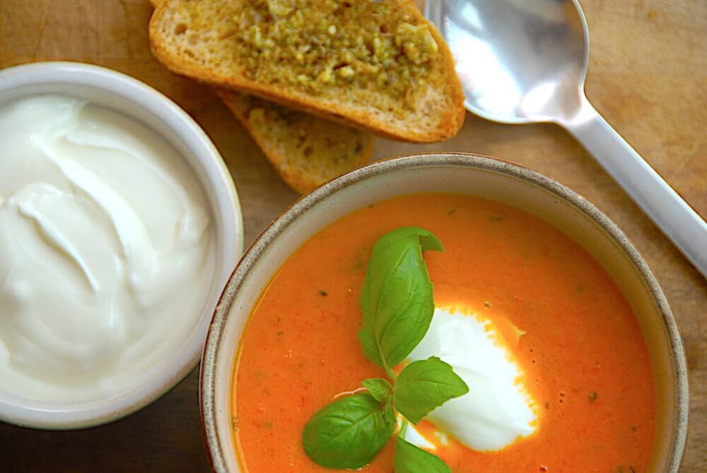 Tomatsuppe (nem og lækker opskrift med friske tomater)