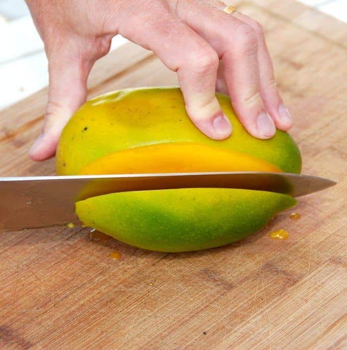 Mango udskæring - sådan deler du nemt en mangofrugt