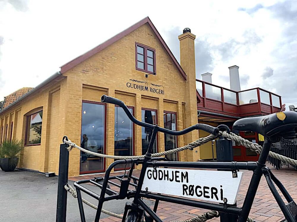 Opskrift på Sol over Gudhjem med røget sild