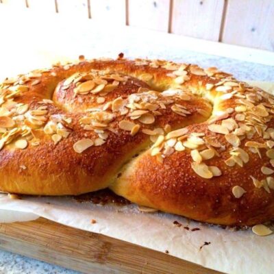 Kringle med æble, kanel og remonce - Madens Verden