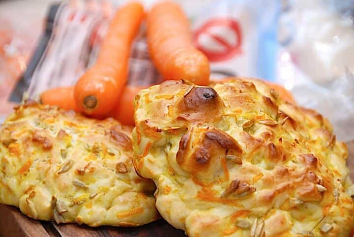 Gulerodsboller - sunde boller med gulerod - Madens Verden