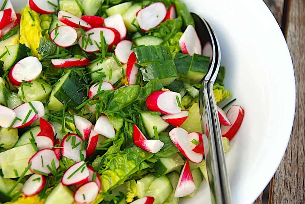 Grøn salat til alt - opskrift på lækker salat til al mad