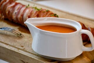 Brun sovs - klassisk opskrift lavet fra bunden - Madens Verden