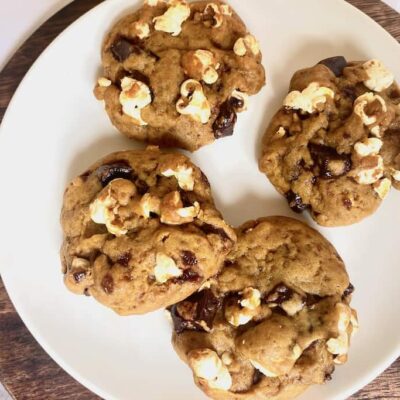 Popcorn småkager med chokolade
