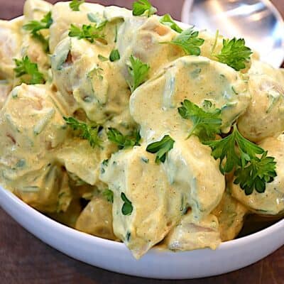 Kartoffelsalat med karry - klassisk og nem opskrift