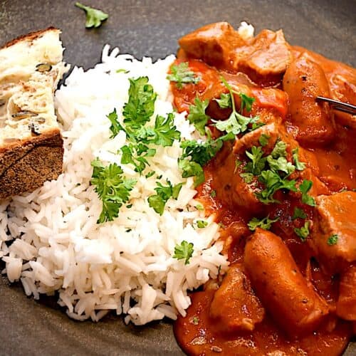 Bistrogryde med oksekød, pølser og champignon